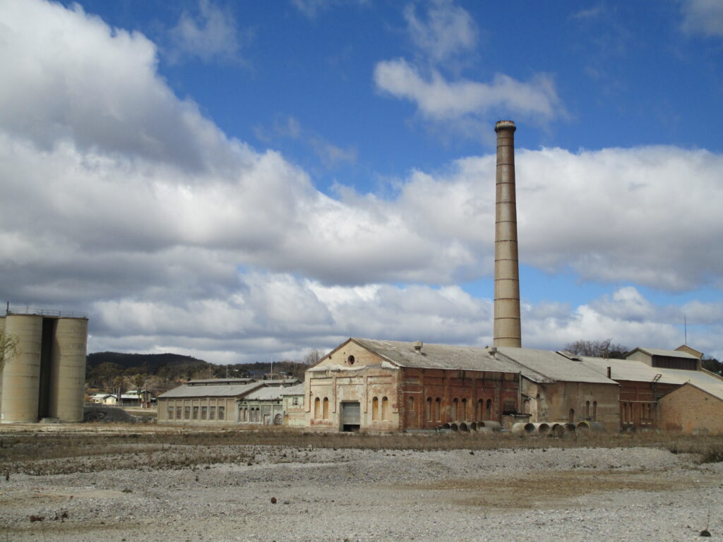Portland Cement Works. - Niche